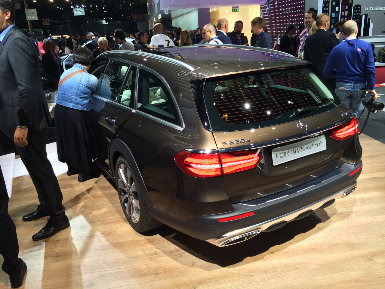 Photo 6 - Mercedes Classe E All-Terrain : la « gentleman-farmer » du ...