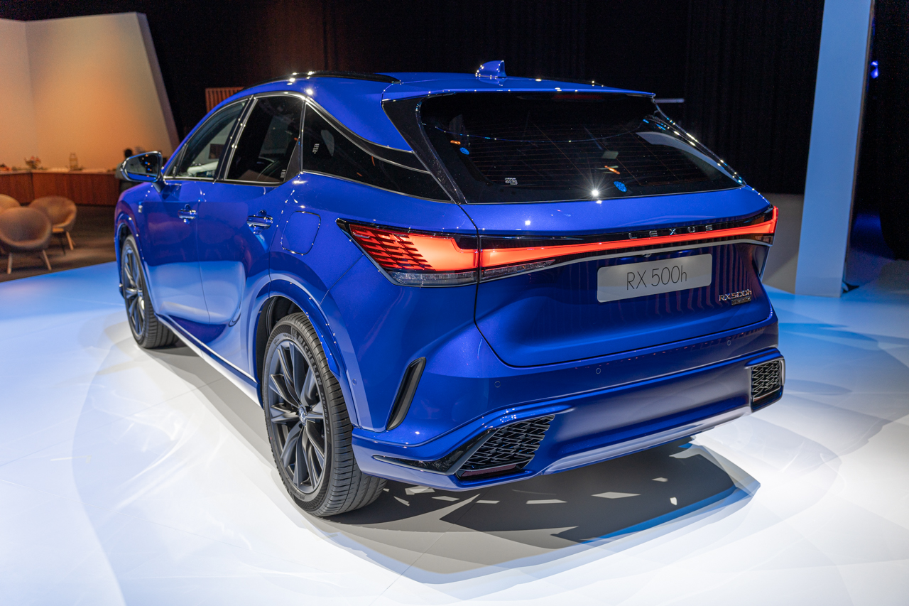 Nouveau Lexus RX (2022). Hybride rechargeable et performance - L'Argus