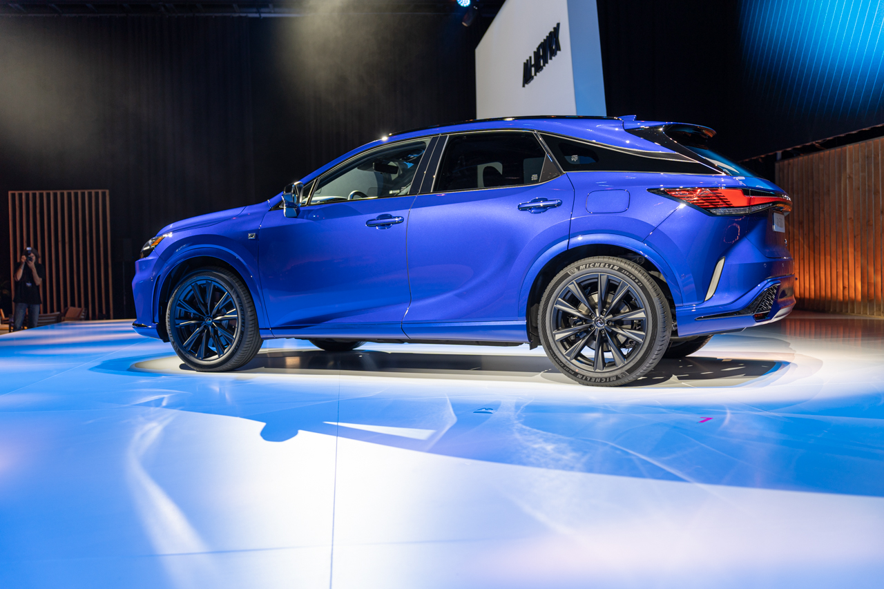 Nouveau Lexus RX (2022). Hybride rechargeable et performance - L'Argus