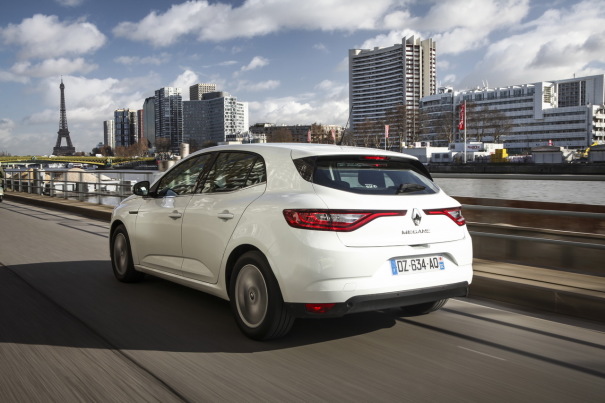 Essais RENAULT Megane N1 — Page 5 - L'argus