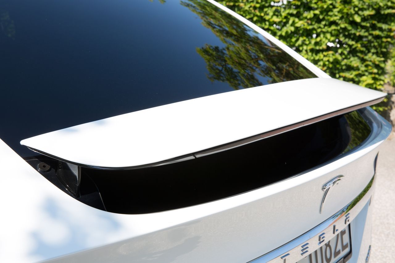 Photo 1 - Essai Tesla Model X P90D : le SUV du troisième type - L'argus