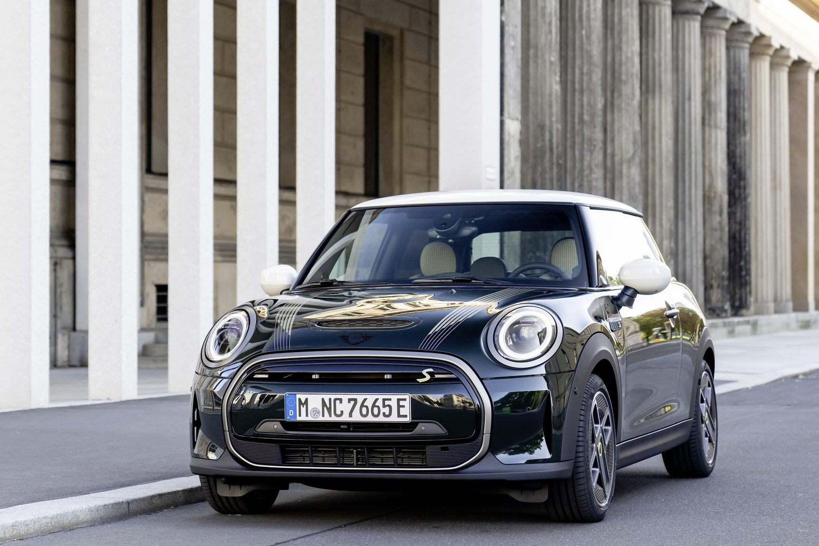 Mini électrique (2023). Les infos techniques des Cooper E et Cooper SE ...