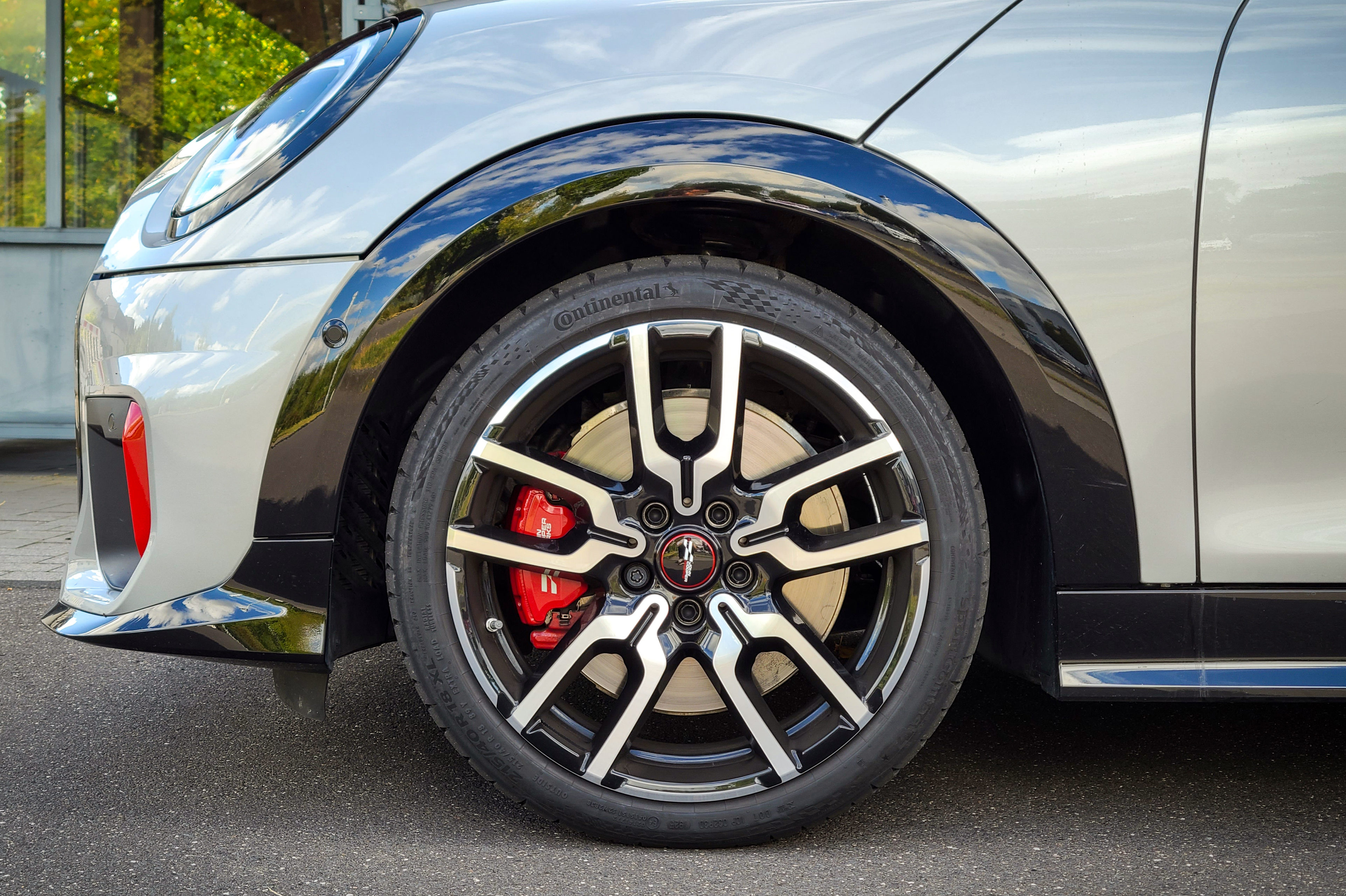 Essai extrême Mini Cooper JCW (2025). La dernière GTI thermique ...