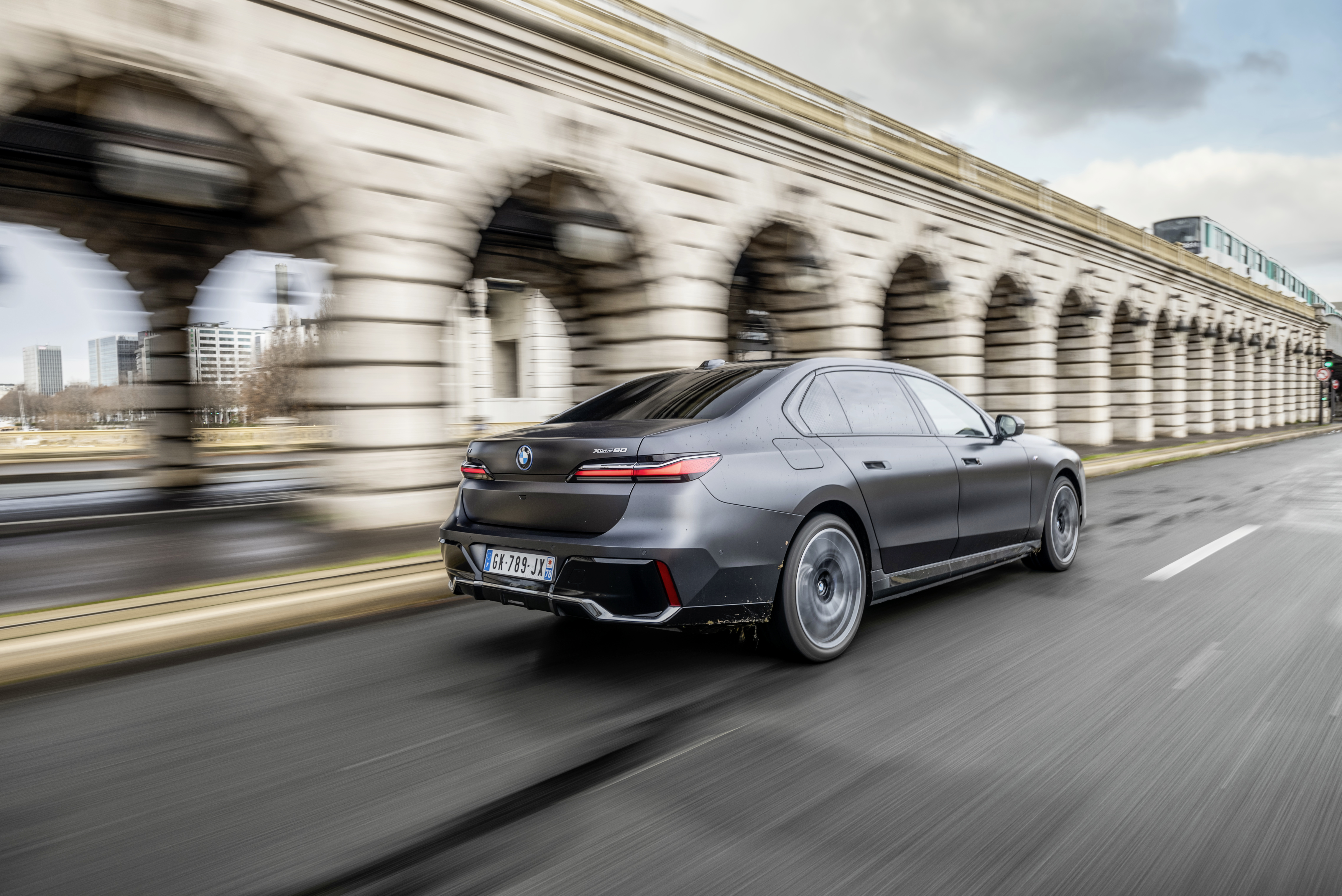 Essai BMW i7 (2023) : notre avis sur la Série 7 électrique - L'argus