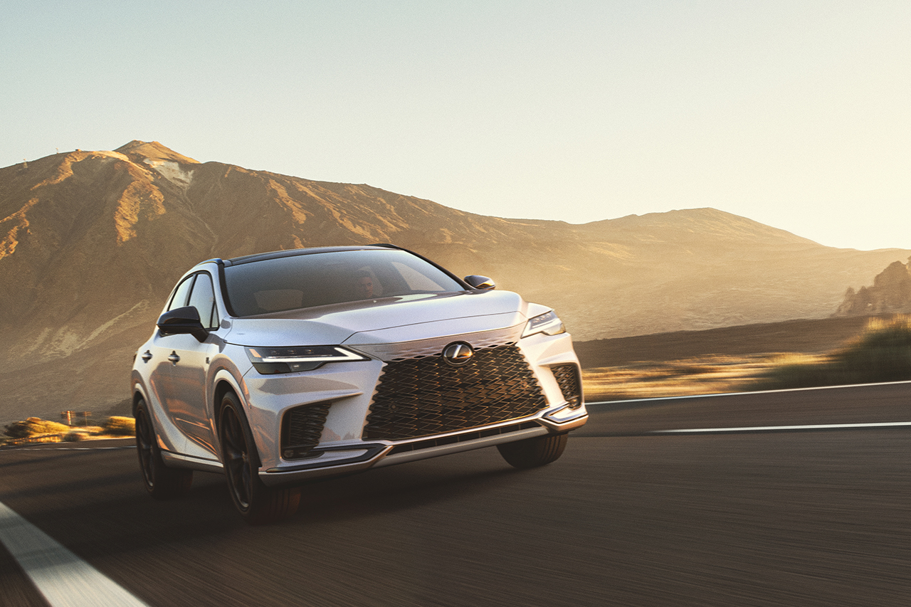 Essai Lexus RX 450h+ (2023). Nouvelle génération sur prise - L'argus