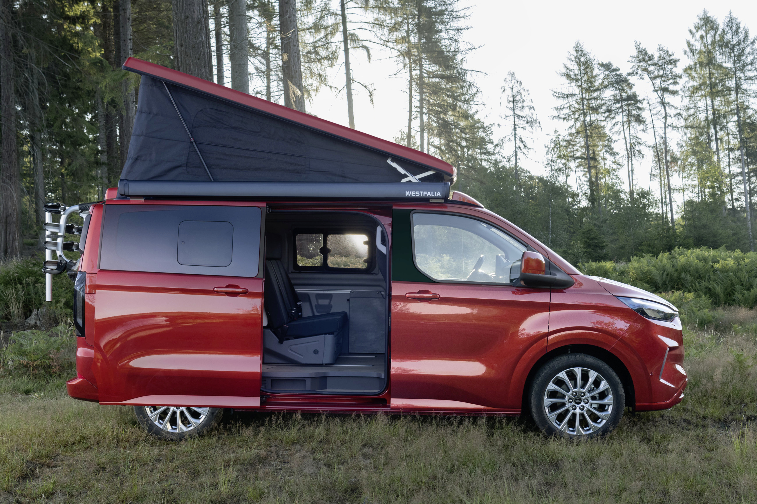 Ford Transit Custom Nugget (2023). A bord du nouveau van aménagé en ...