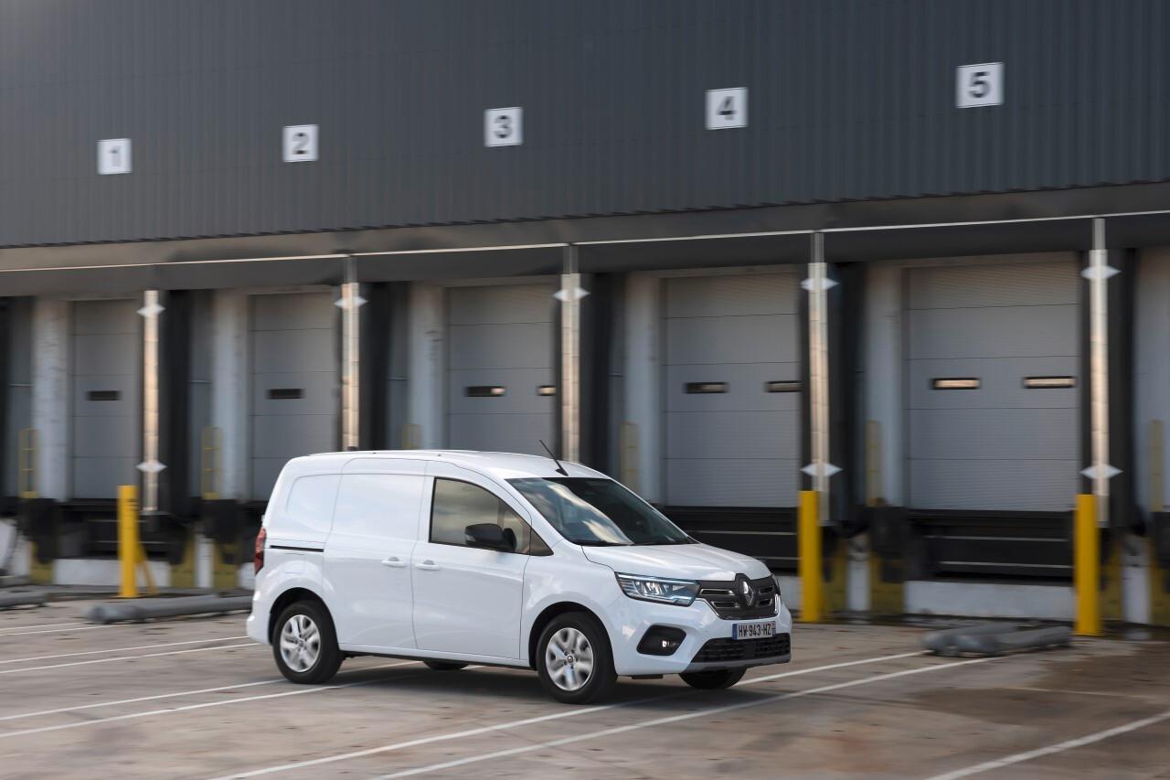 Voici la gamme et les prix du petit utilitaire Renault Kangoo Van (2024 ...