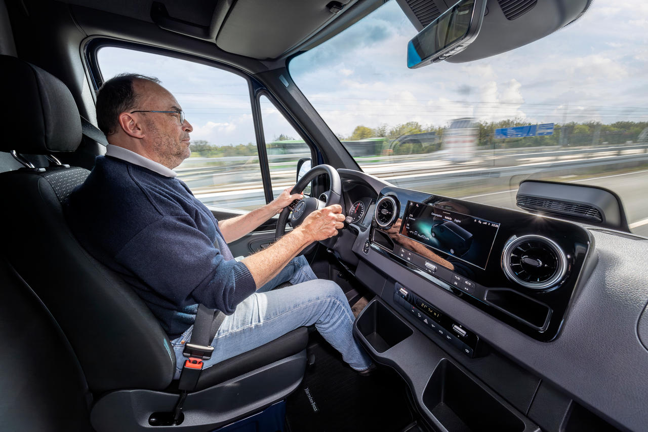 Essai Mercedes Sprinter (2024) : le vaisseau amiral des utilitaires - L ...