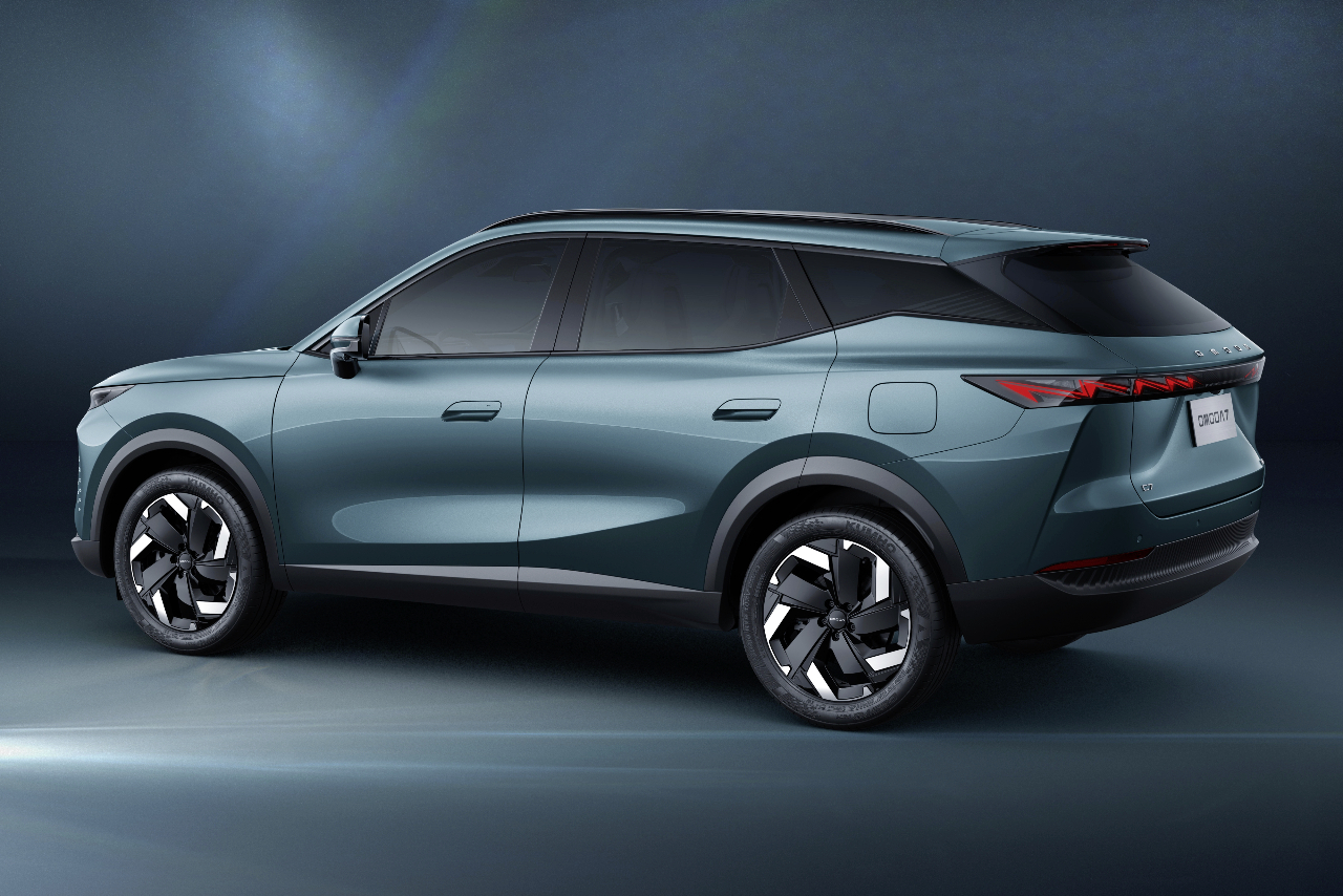 Omoda 7 et Omoda 9 (2026). Prix, gamme et équipements des SUV hybrides ...