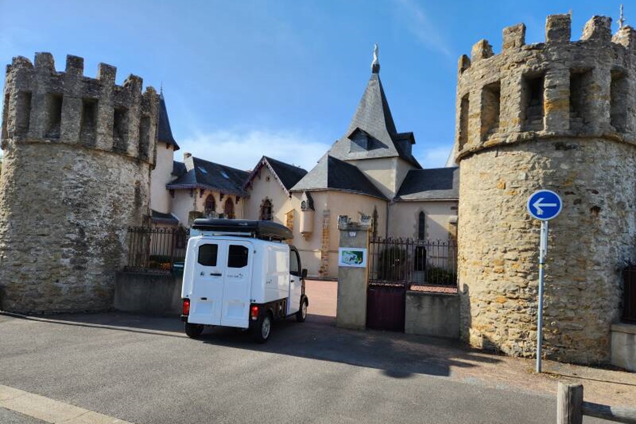 Photo 1 - Aixam Tiny Van (2023). Le premier fourgon aménagé sans permis ...