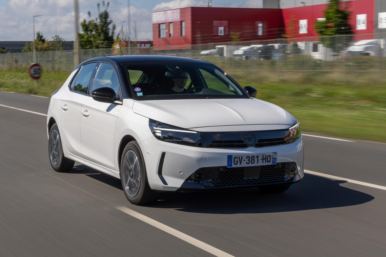 Photo 6 - Opel Grandland Hybrid 195 (2025). Le nouvel hybride ...