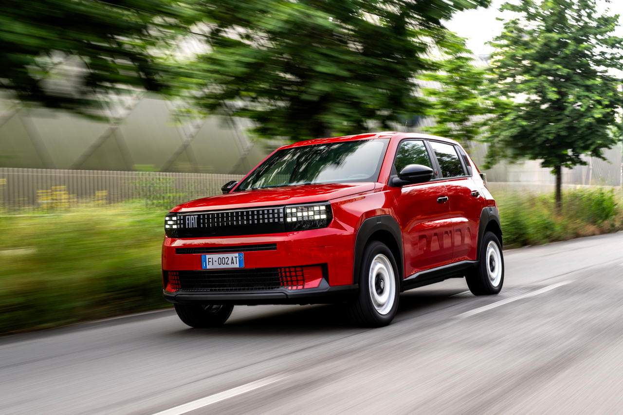 Essai Fiat Grande Panda Red (2025). Que vaut l'électrique premier prix ...