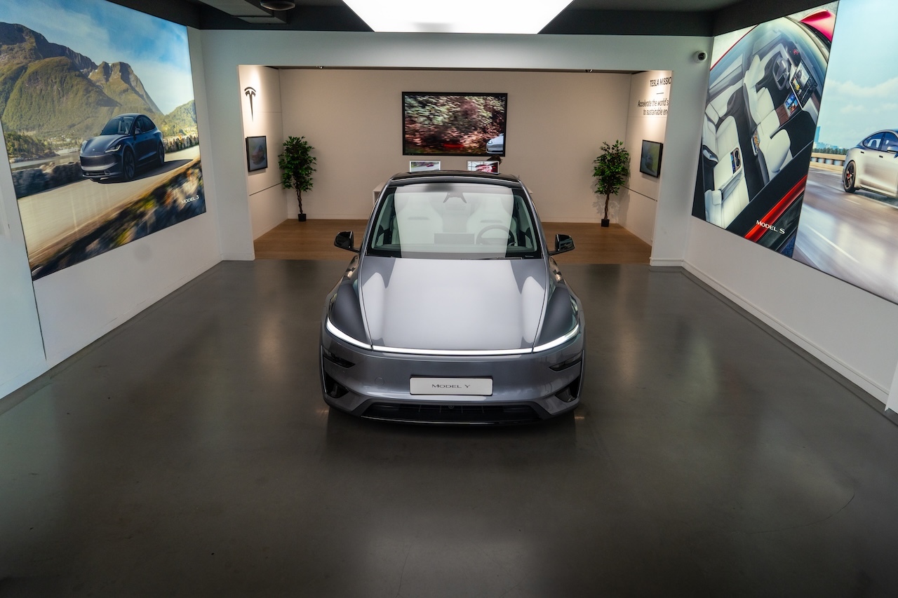 Nouveau Tesla Model Y Performance (2025). Encore plus de watts pour le ...