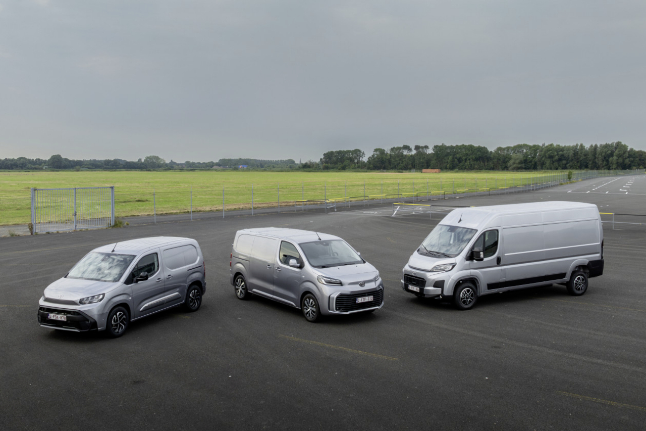 TOYOTA PROACE Combi : actus, essais, fiches techniques, prix du neuf ...