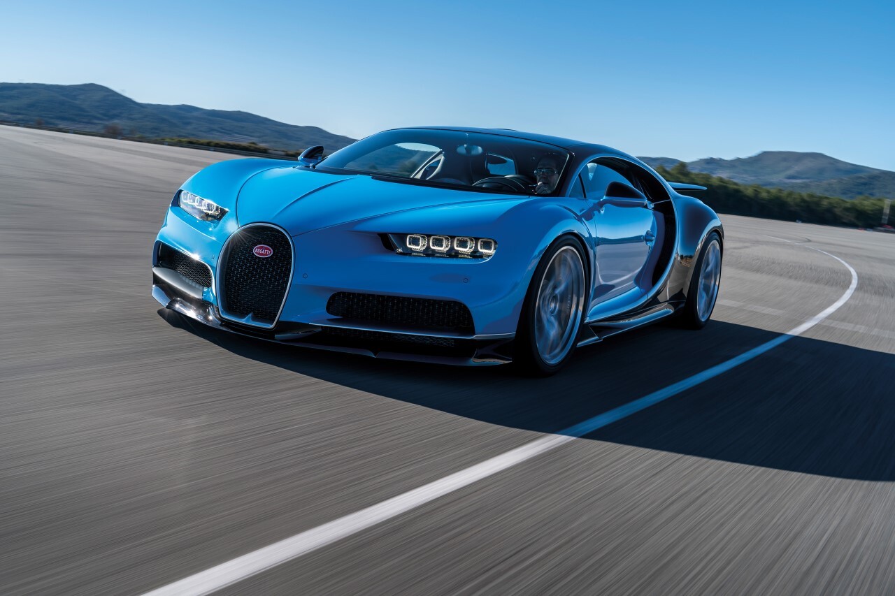 Photo 12 - Bugatti Chiron (2016-2024). L’hypercar W16 quadriturbo à la ...