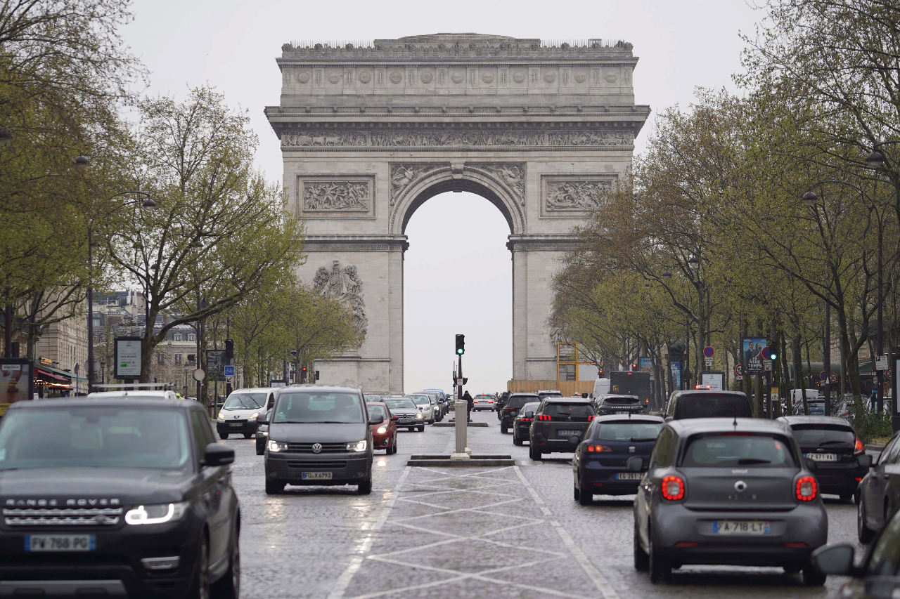 Conduire à Paris : que réserve le nouveau maire Emmanuel Grégoire aux ...