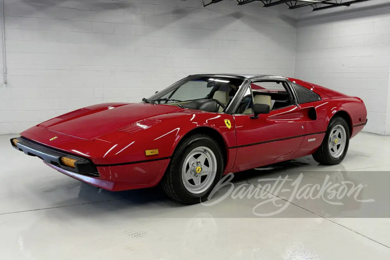 Photo 7 - Insolite. La Ferrari 308 GTS de Magnum vendue plus de 300 000 ...