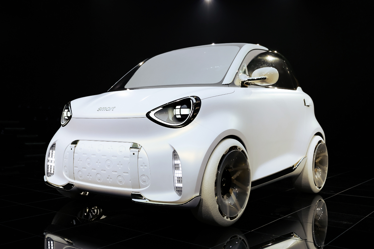 Photo 2 - Nissan concept Resonnance : le bon ton - L'argus