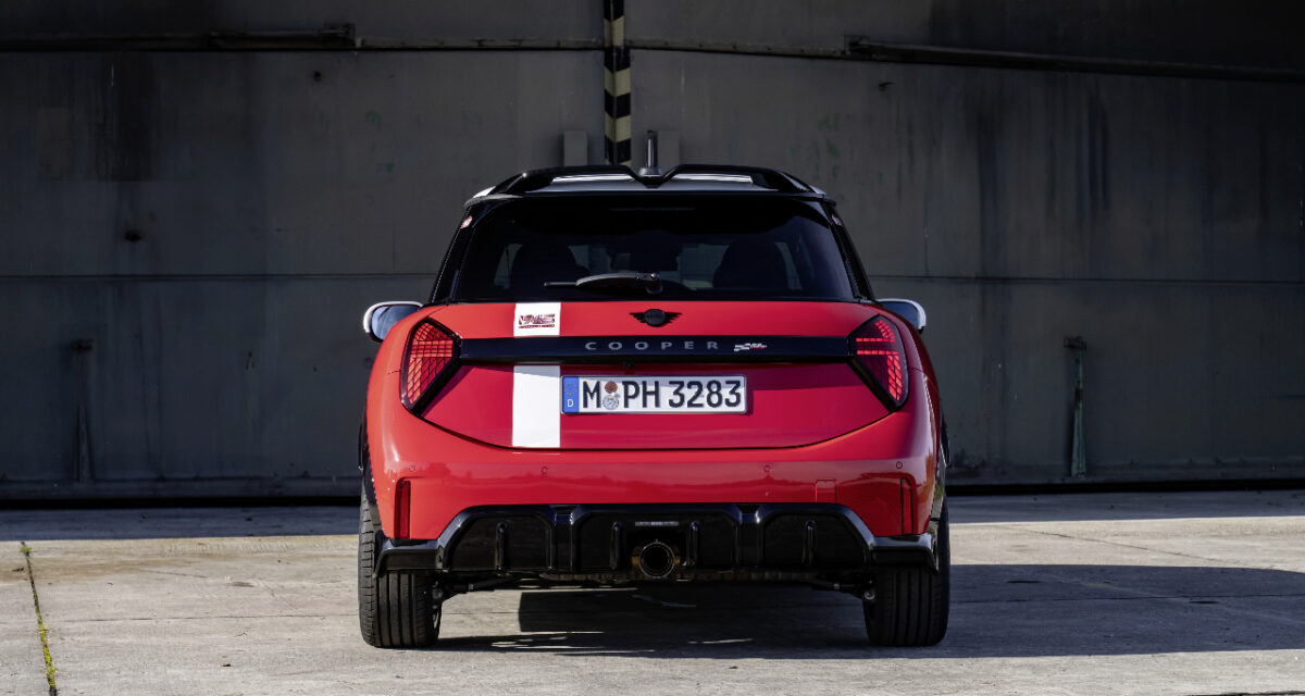 Diaporama et photos - Mini Cooper Edition Paul Smith (2025). Une série ...