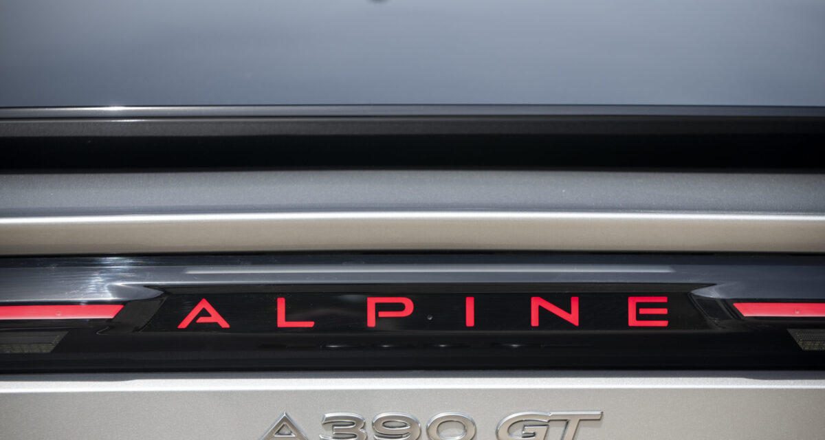 Essai longue durée Alpine A390 GT (2026) : notre verdict sur 2 500 km ...