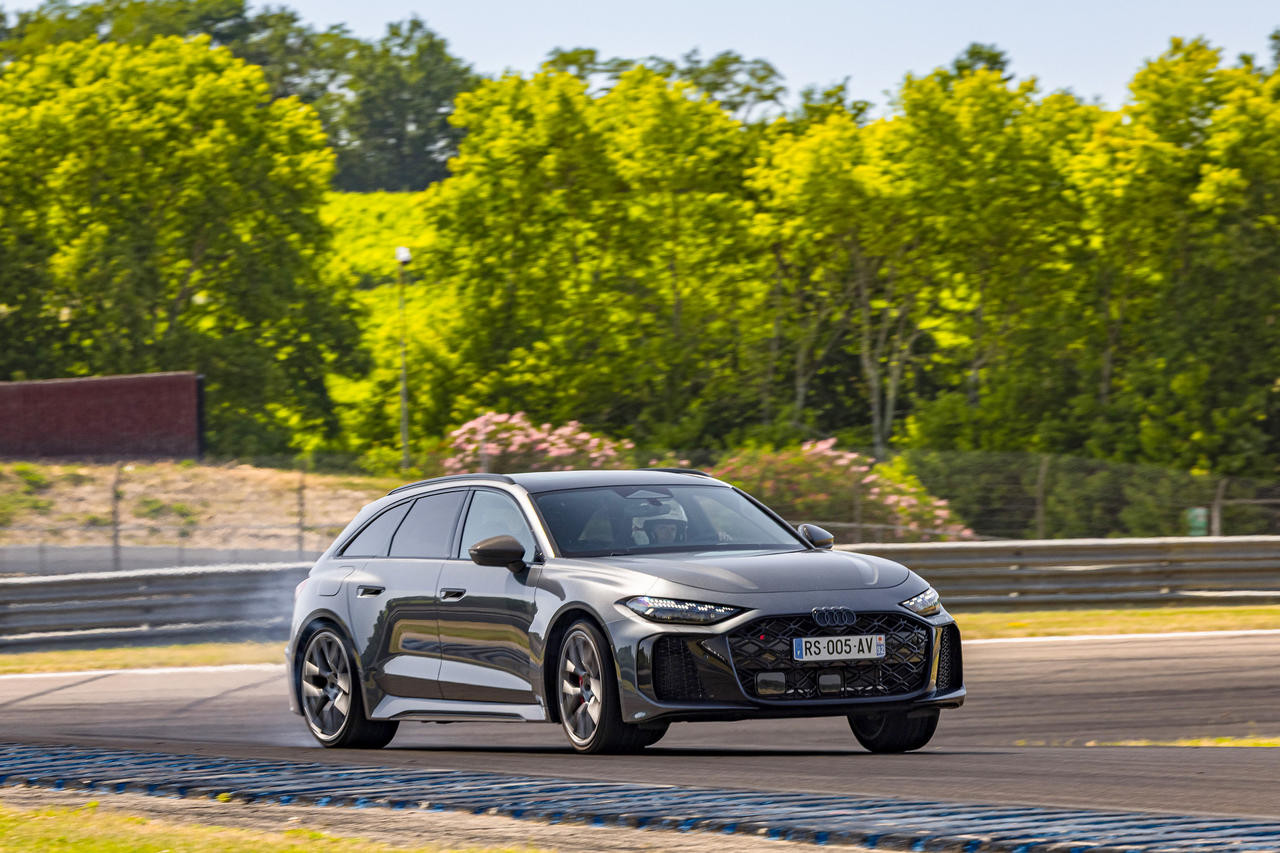 Diaporama et photos - Essai Audi RS5 break (2026) : fuite en Avant - L ...