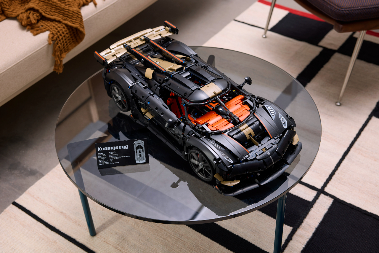 Insolite. Une Koenigsegg Sadair's Spear en Lego grandeur nature bat un ...