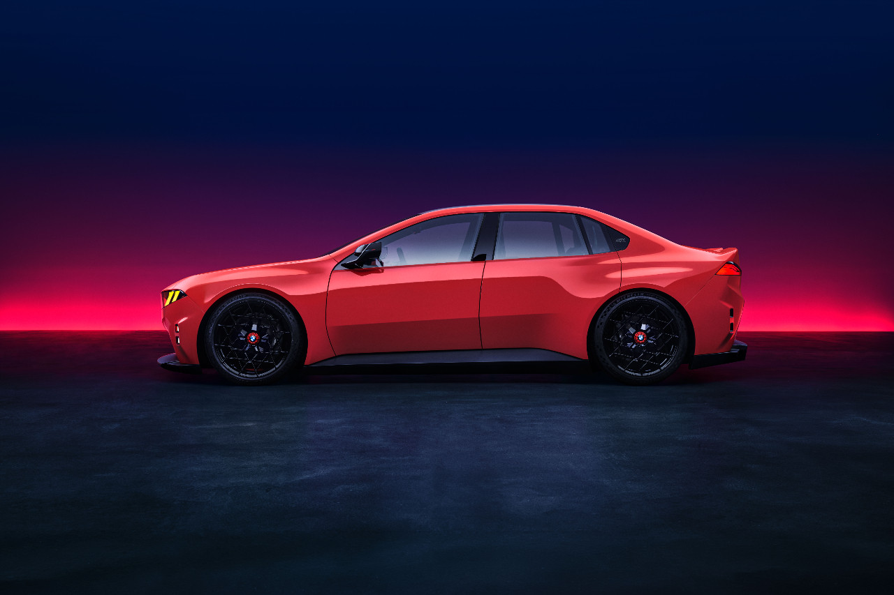 BMW. La future M3 électrique révélée aux 24H du Mans sous forme de ...