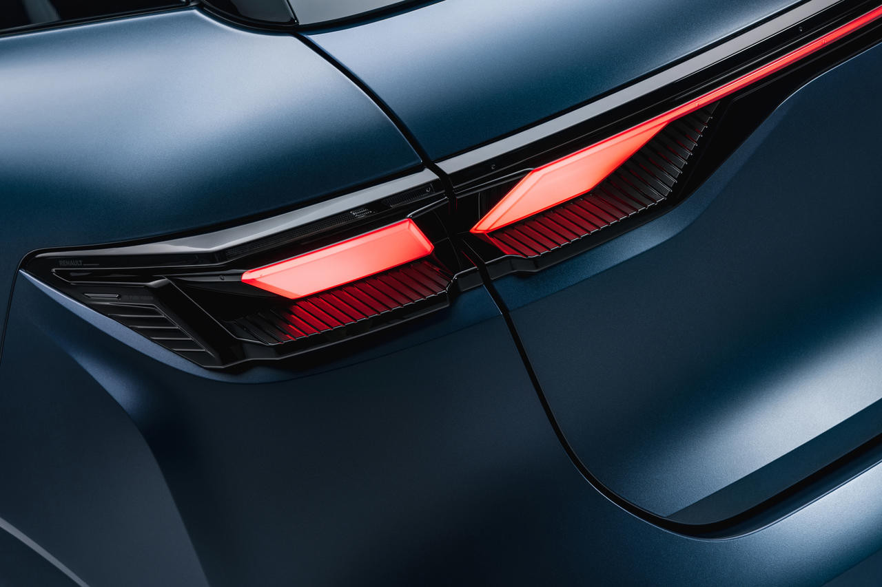 Renault Mégane E-Tech restylée (2026). Design, habitacle, batterie ...